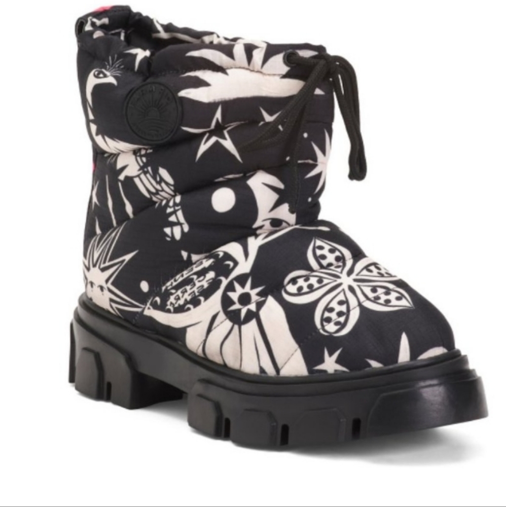 Farm Rio Black Cerrado Sky Lug Sole Ankle Boot Sz-8 N… - Gem